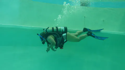 To Get Students Excited About Science, One Teacher is Taking Them Scuba ...