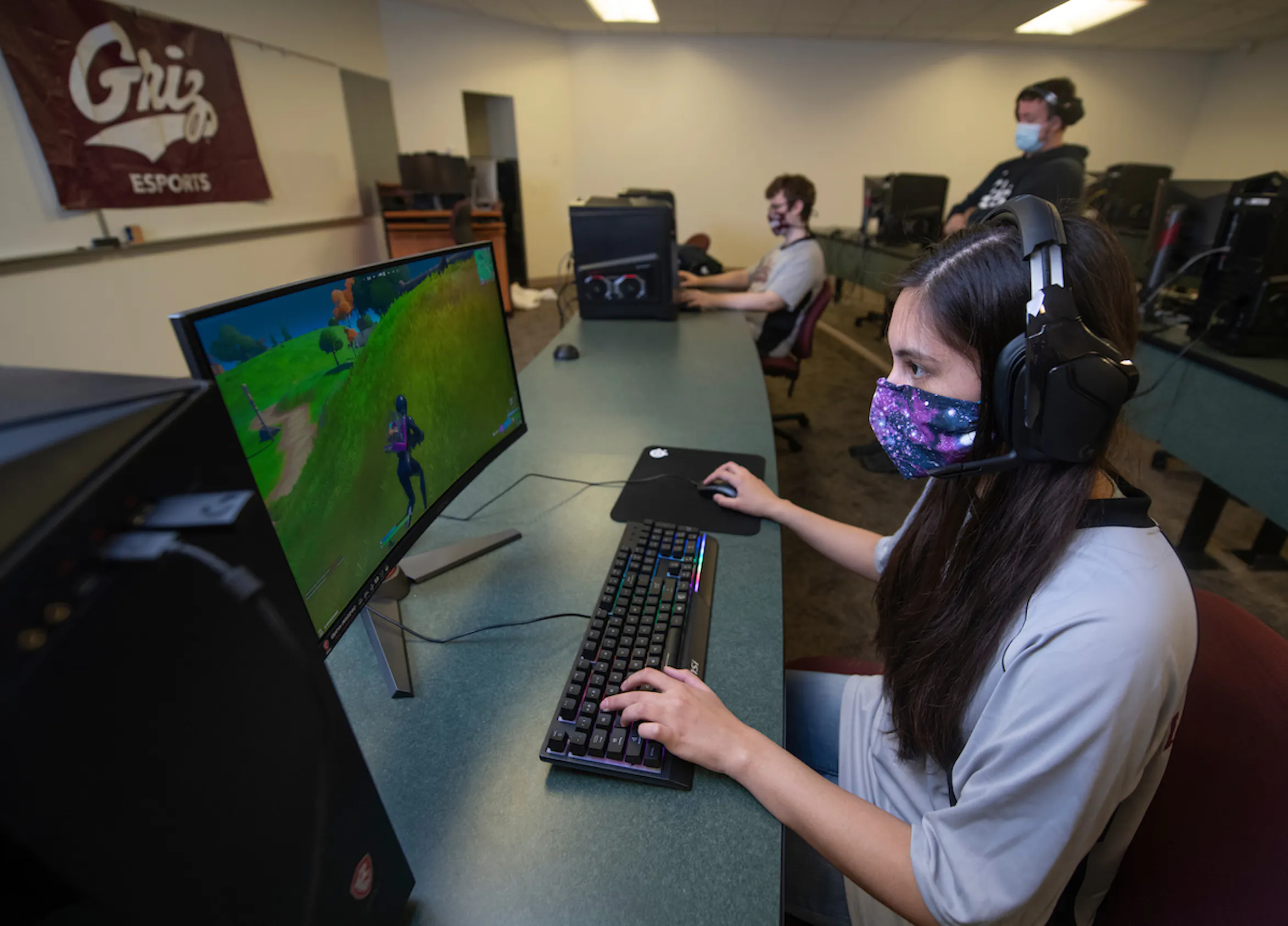 Not Everyone Feels Welcome in Esports. This University Is Fighting ...