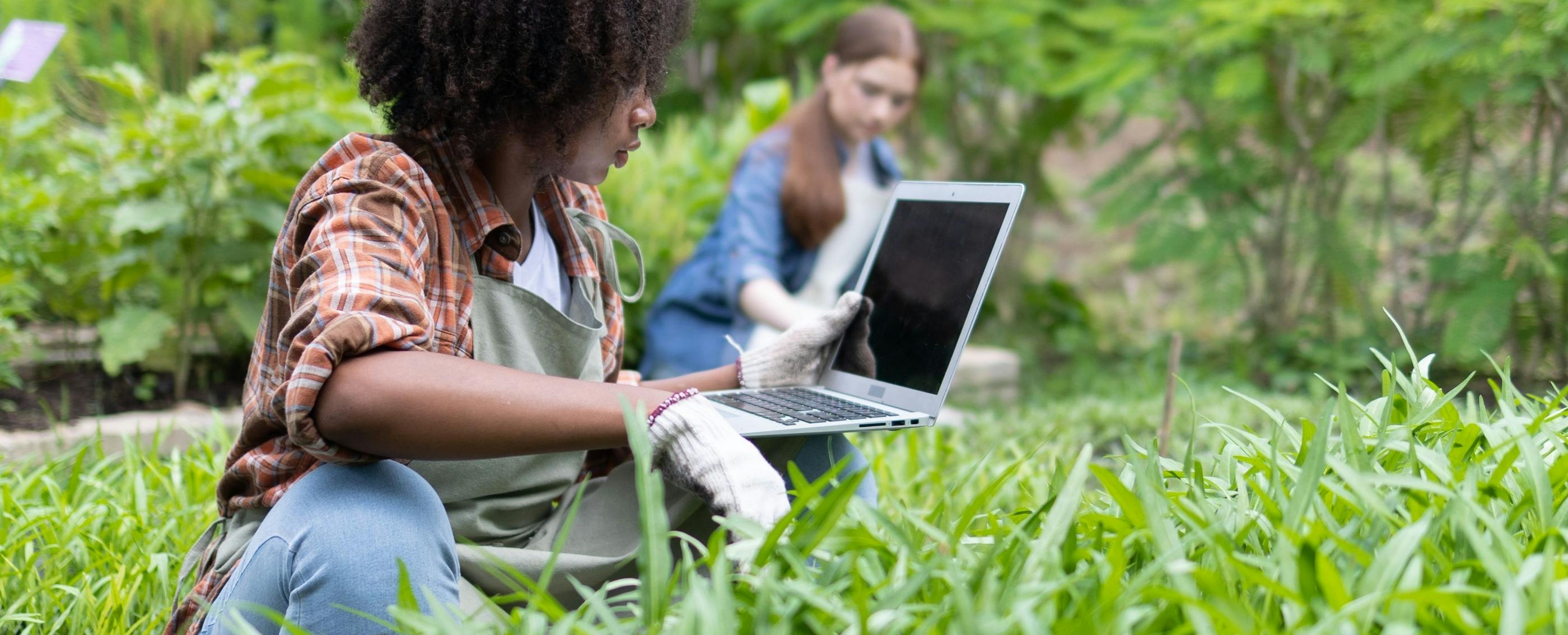 Fields of Opportunity: Cultivating Youth Development and Online Access ... Fields of Opportunity: Cultivating Youth Development and Online Access ...